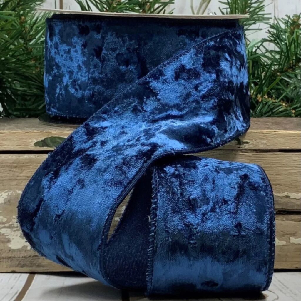THE TOP 12 CHRISTMAS FAUX GREENERY FINDS FROM HOMESMITH - Lala Medina
